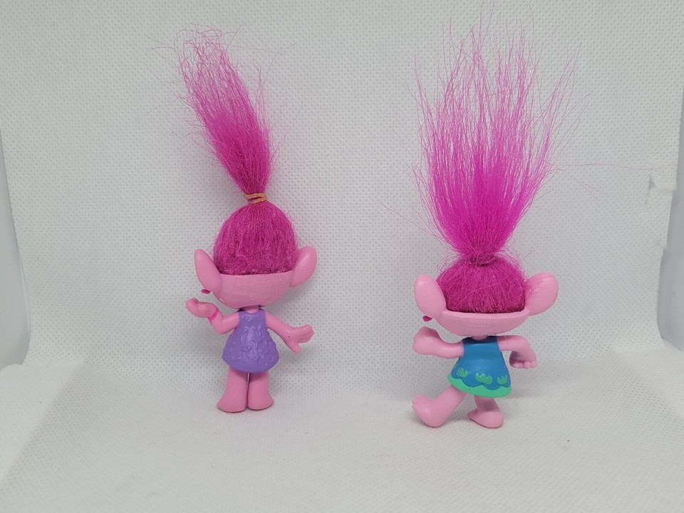 DreamWorks Trolls Queen Poppy In Blue Dress & Poppy In Purple Dress - 3 ...