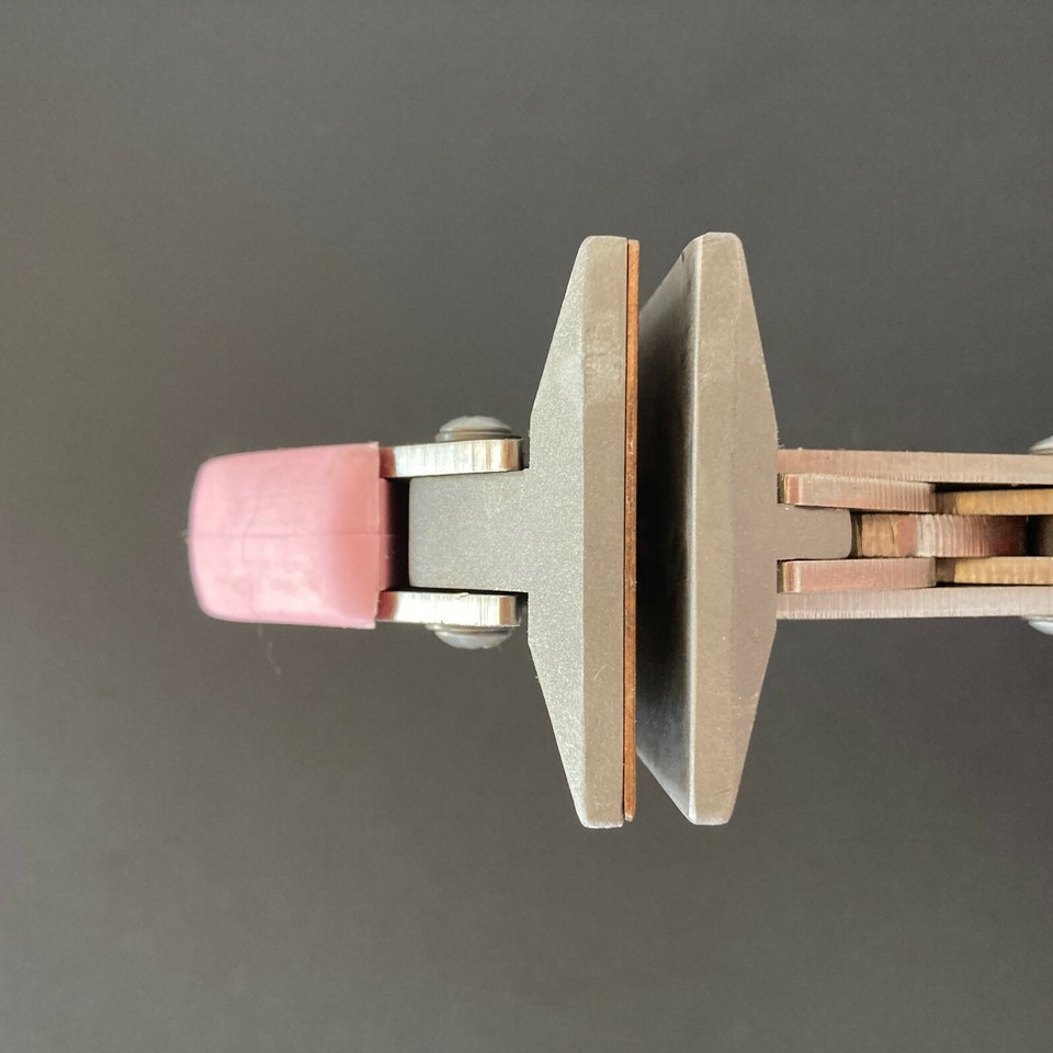 QuicKutz Squeeze 1 Die Cutting Tool Press Crafts Scrapbooking Pink ...