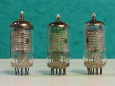 2 Tubes électroniques pentode PF86 - Divers marques + 1 secours au cas ...