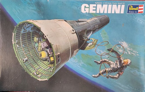 Revell 1983 Gemini Spacecraft Model Kit 1835 1/24 Parts Inside Sealed ...