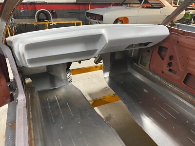 1970-1971 Dodge Challenger Dash Restomod Protouring Fiberglass Hemi RT ...