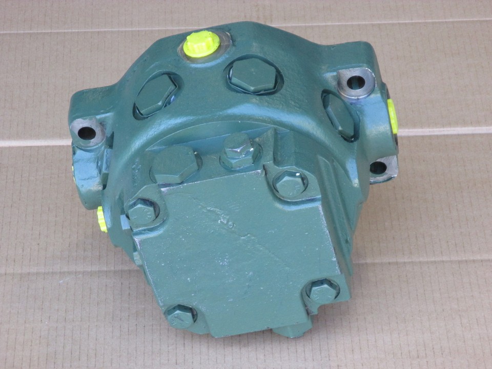 HYDRAULIC PUMP FOR JOHN DEERE JD 2755 2840 2850 2940 2950 2955 3010 ...