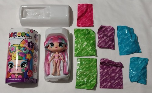 Decora Girlz Surprise Doll The Stick N Stylr Dolls 1 GUARANTEE BLOSSOM ...
