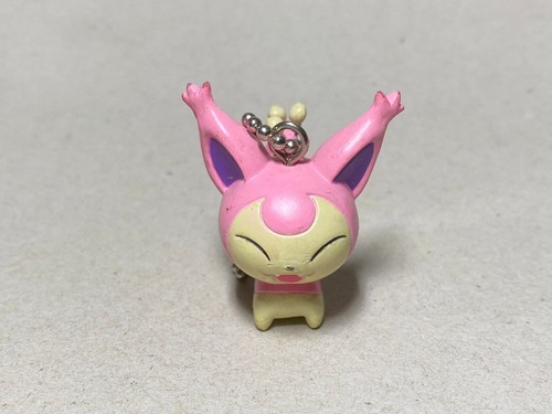 Skitty(H1.0")Pokemon Monster Nintendo Tomy Keychain Collection Figure ...