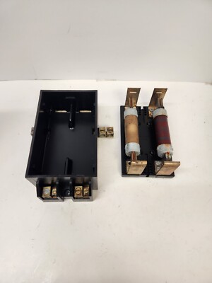 Fuse Blocks & Holders - Pull Out Fuse Block