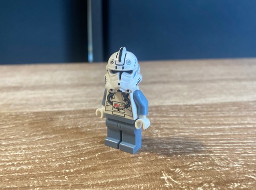 Lego Star Wars Minifigures Clone Trooper V-Wing Pilot Phase 2 Sand Blue ...
