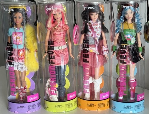 2004 Fashion Fever Tokyo style Barbie Teresa Fashion only. No doll. | eBay