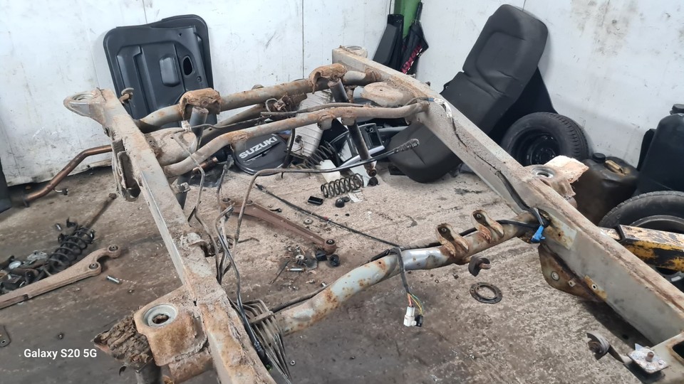 SUZUKI JIMNY COMPLETE CHASSIS FITS 2012 - 2018 BUMPER | eBay UK