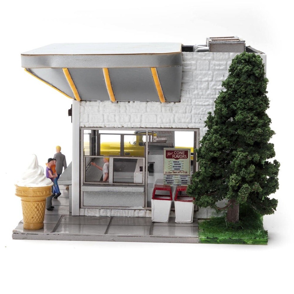 MENARDS LIAM’S FROZEN CUSTARD! O GAUGE O SCALE TRAIN CITY ACCESSORY ICE ...