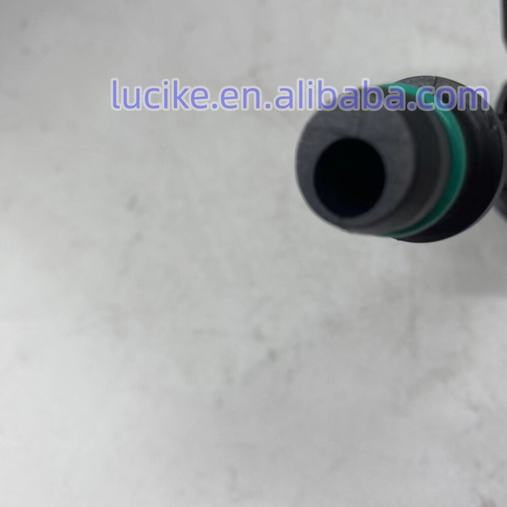 For Land Rover Range Rover IV L405 Crankcase Ventilation Hose LR013608 ...
