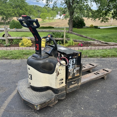 Crown PE-4500 Walkie/Rider 6,000 lb, Electric Pallet Jack 7,373 Hours ...