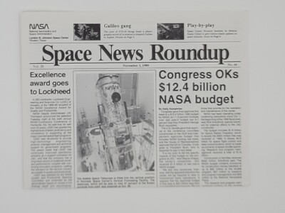 RARE VTG. NASA Space News Roundup Newspaper Hubble Space! & More 11.03. ...