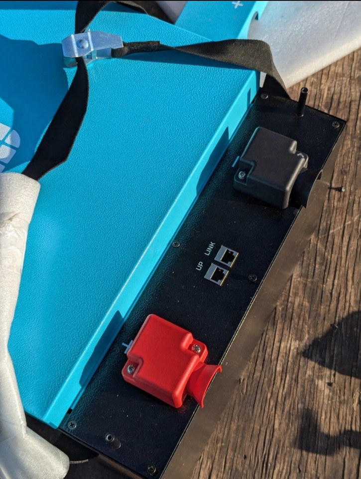 Battery Box Renogy 12v LiFePO4 RBB400-G1-US 400Ah Smart Lithium Iron ...