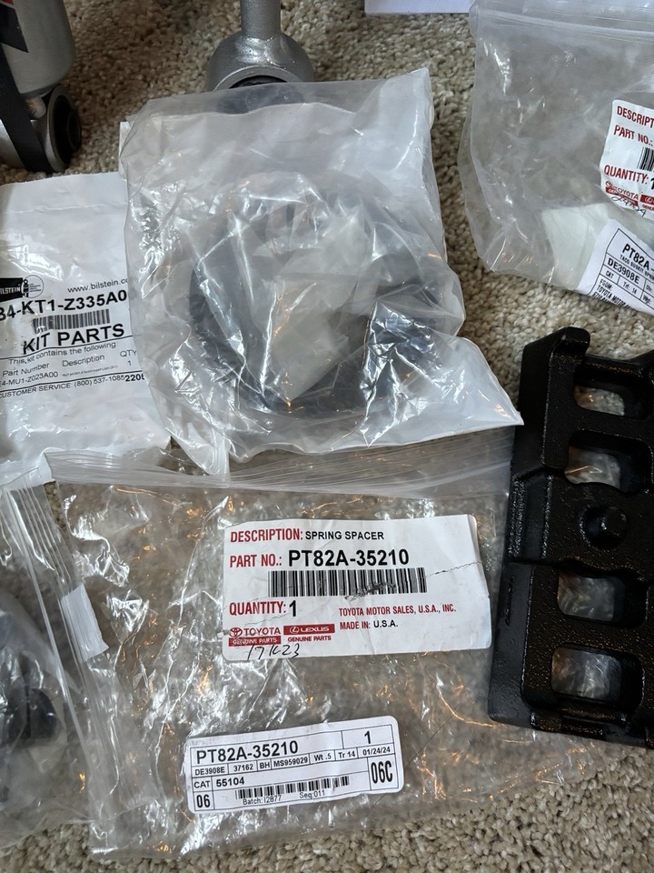 TOYOTA TACOMA OEM TRD LIFT KIT FITS 05-23 PTR13-35210-FR DOES NOT ...