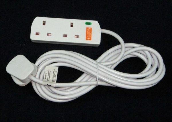 5 Metre Surge Protected 2 Way 13 Amp Mains 2 Gang Socket Extension Lead ...