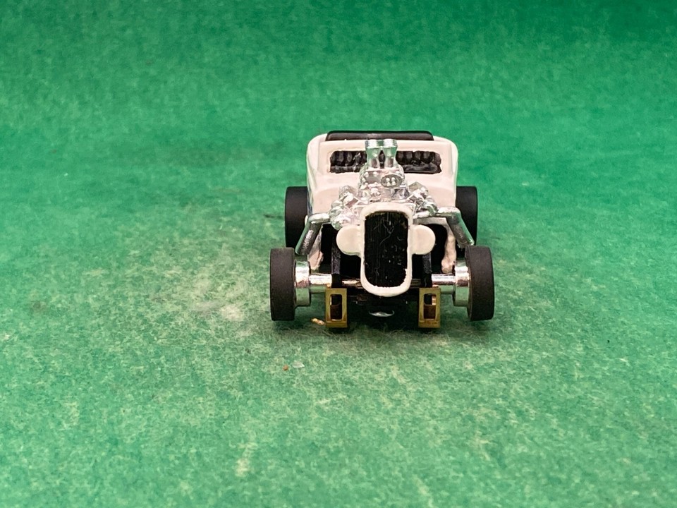 CUSTOM RESIN 30's HOT ROD, WHITE, T-JET STYLE CHASSIS, CUSTOM WHEELS ...