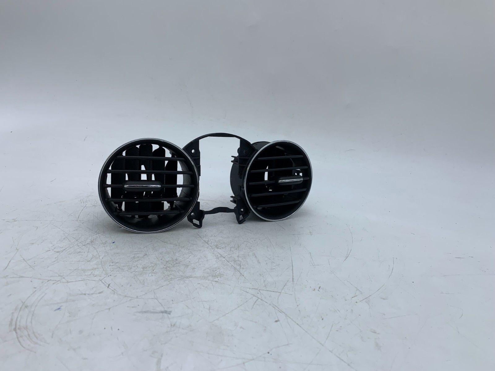 MERCEDES BENZ CLK W209 Dashboard Center Air Vent A2098300254 for sale ...