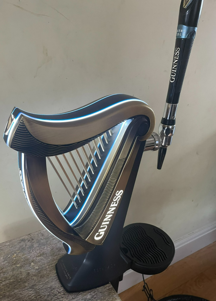 Guinness Extra Cold Harp Light Up Beer Tap font Guinness pump Mint ...