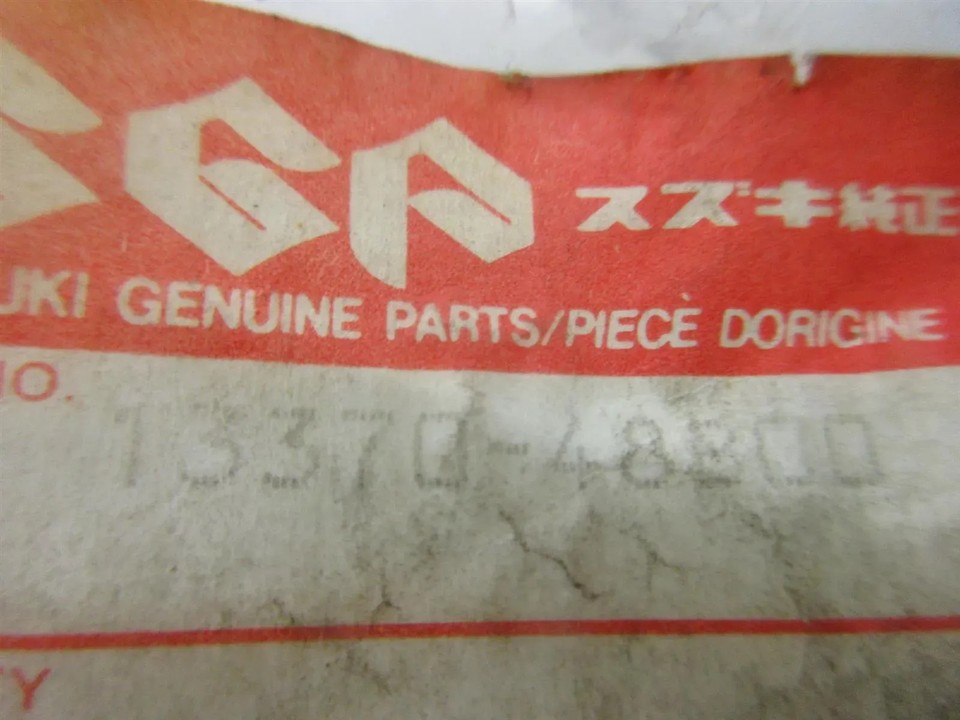 B211. Suzuki GS 550 GSX 1100 valvola galleggiante carburatore valvola ...