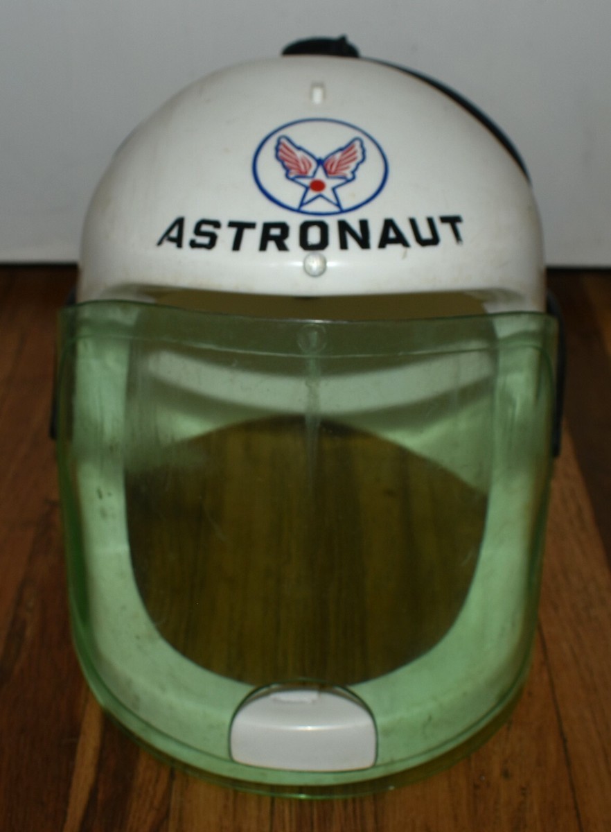 Retro Astronaut Helmet