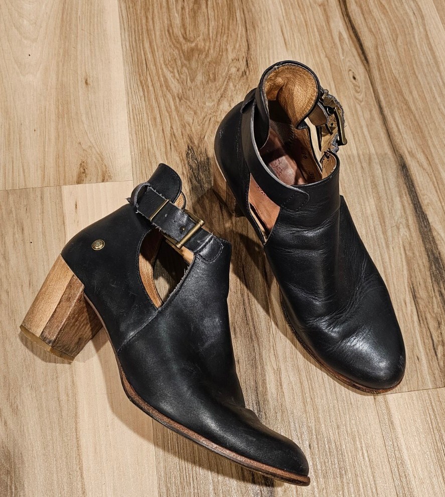 Womens neosens wood heels black leather 38 7.5 shoe round toe strap ...