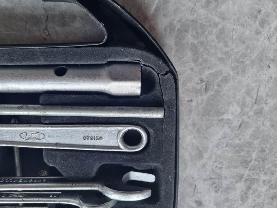 Ford Service Tool Kit Sierra, Escort, Cosworth, Rs Turbo 079150-83-88 ...