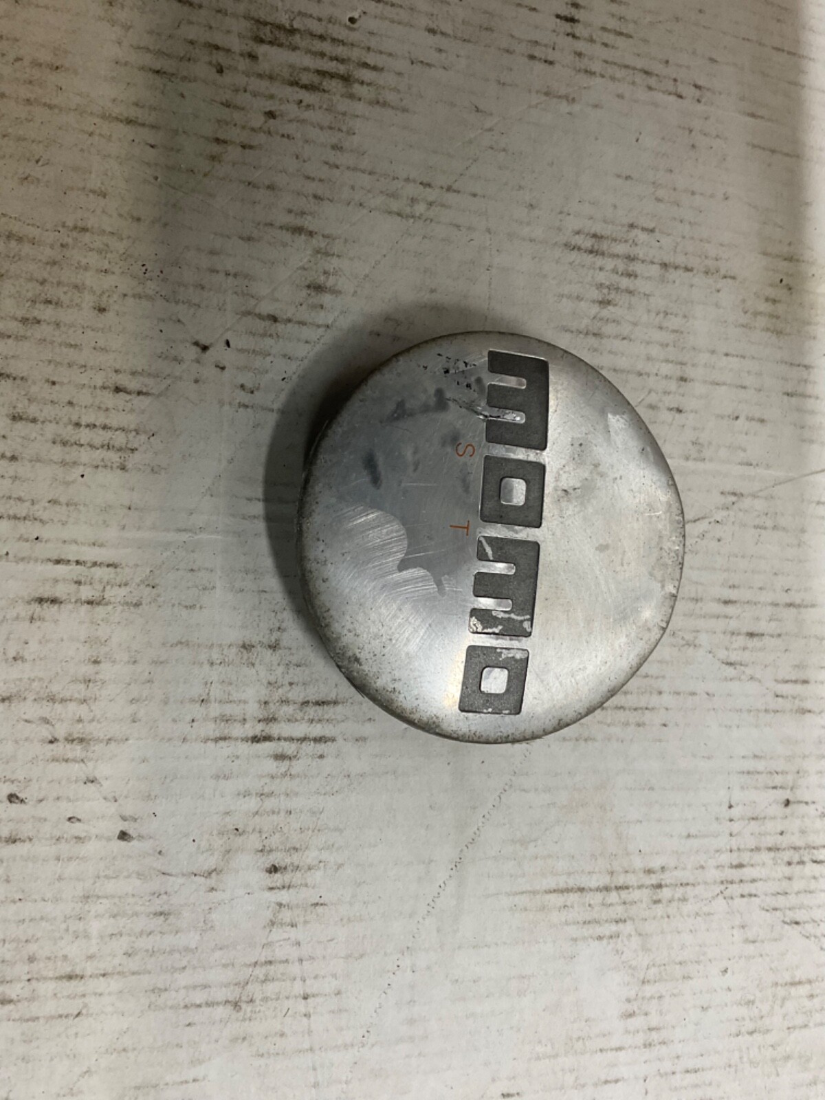 Momo Wheel Center Cap (P8230) CAP F-304. C GRADE | eBay