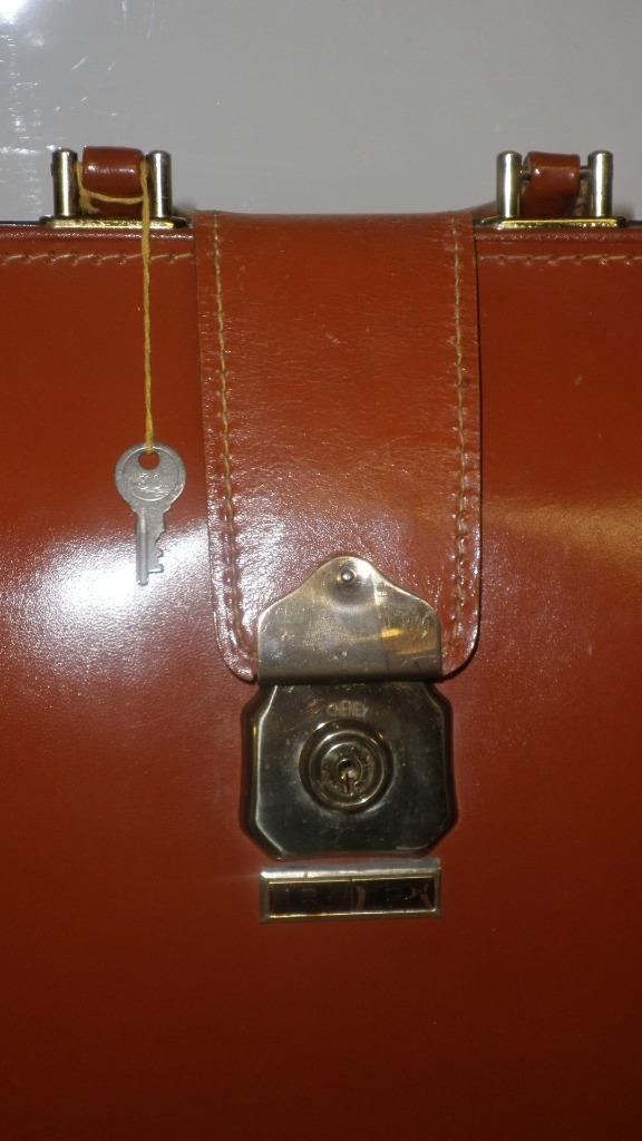 Vintage Tan Cowhide Leather Briefcase With Secure Lock & Key By Cheney ...