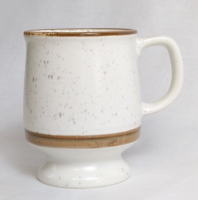 Vintage Rego Porcelain Pedestal Mug E655 19 Ivory Speckles Light Brown ...