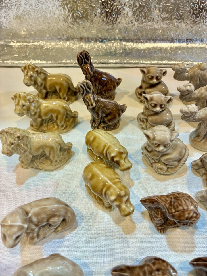Vintage Lot Of 30 Pcs WADE England Whimsies Porcelain Figurines. | eBay
