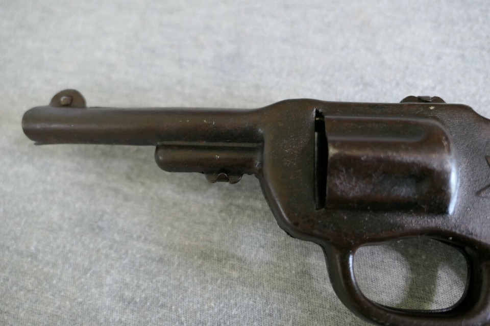 Antique Vintage 1940's Tin Play Toy Gun Pistol Western Star Sheriff ...