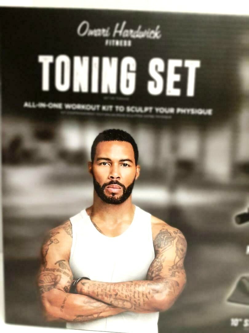 Tatouages Dans Le Dos D'omari Hardwick Unique Arcane Themed Tattoo