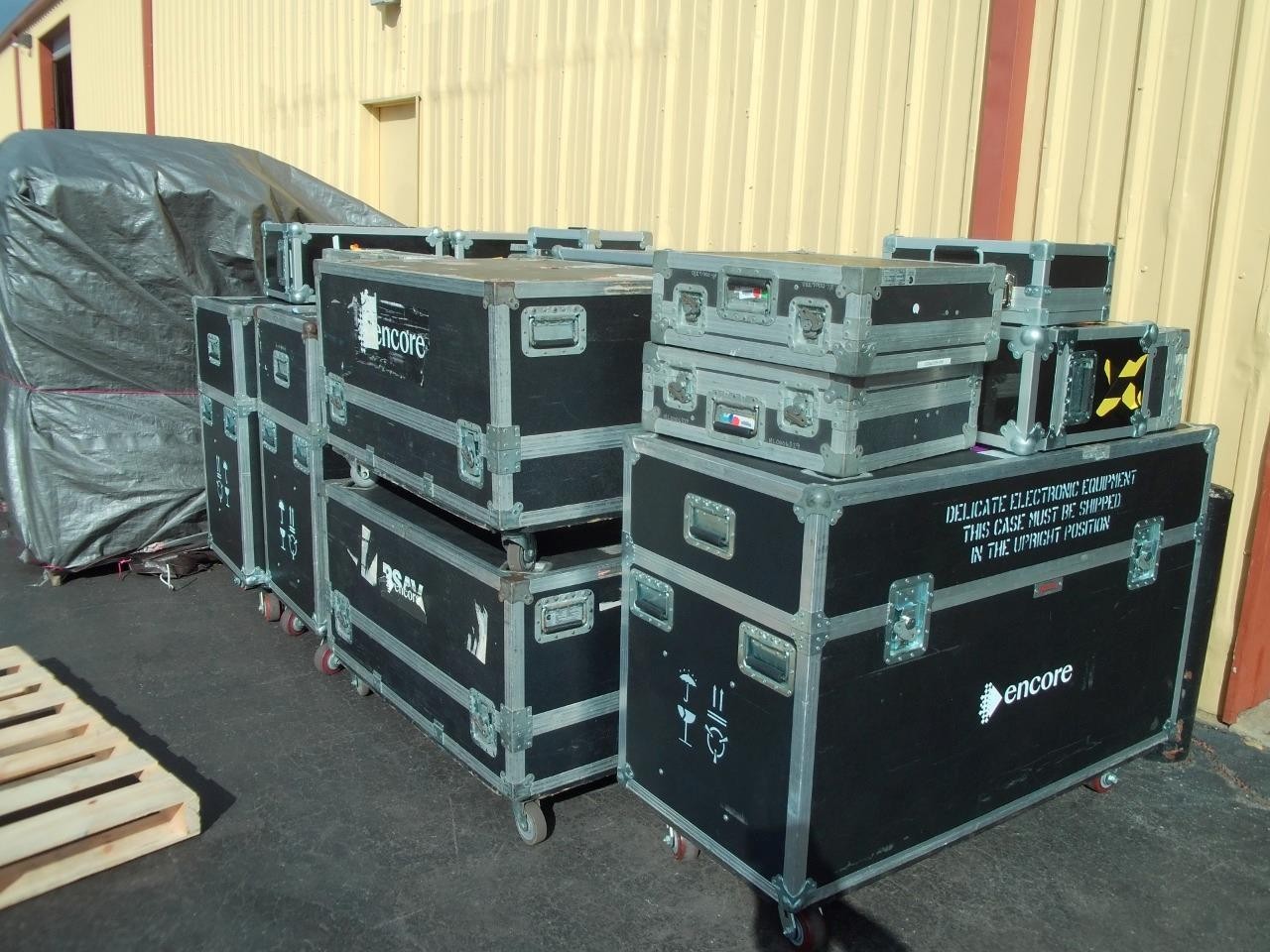 Mixed Lot Of 17 Road Cases w/ Wheels, Custom Foam Inserts For Audio ...