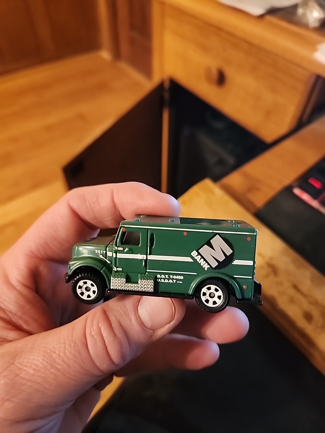 2013 MATCHBOX ARMORED CAR #2017 M BANK GREEN 1:81 DIECAST 2 7/8" VAN ...