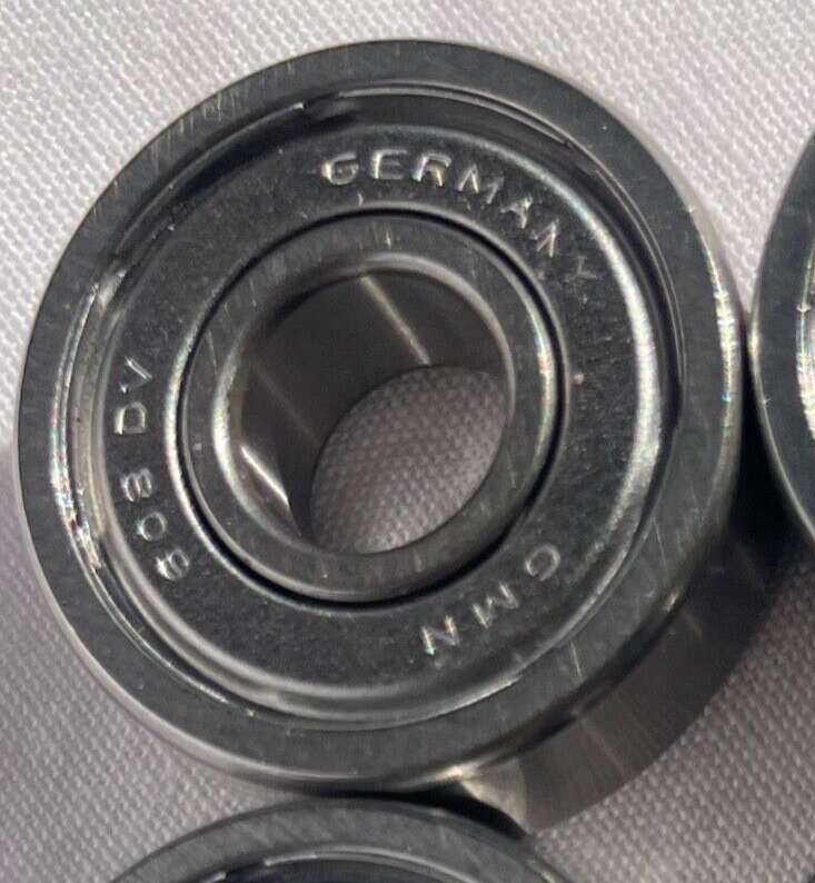 * GMN GERMAN SKATEBOARD BEARINGS NEW! Set of 8 for your old school set ...