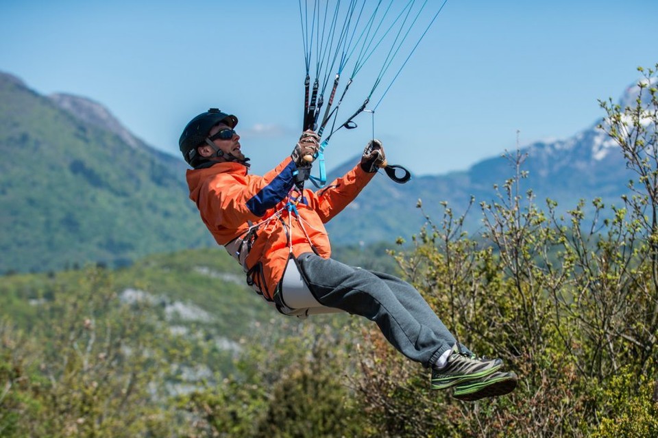 Neo String Harness for Paragliding, Flying or Kiting your Paraglider ...