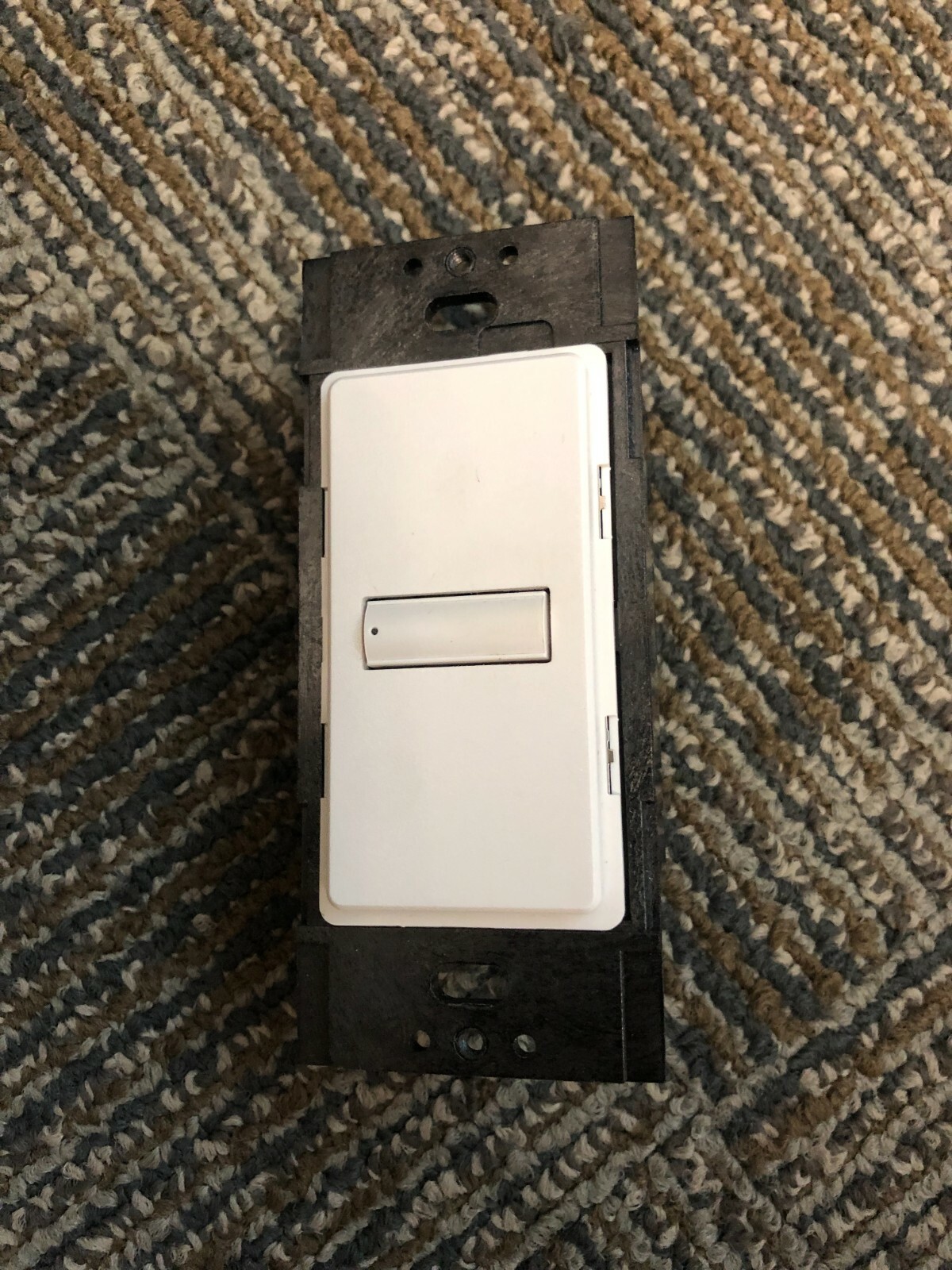 Lutron QS Keypad; 1 Button; Insert-Style; White; QSWS2-1BI-WH | eBay