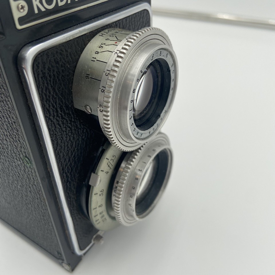 Vintage Kodak Reflex Camera with Field Case & Lens Cap 620 Film | eBay