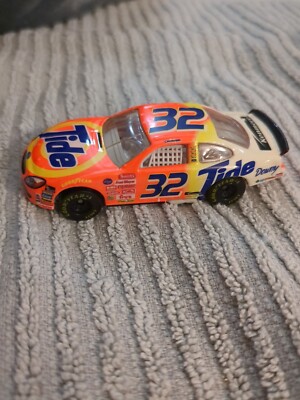 1999 Mattel #32 Tide MATTEL NASCAR Hotwheels Ford Taurus Race Car | eBay