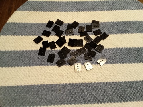 LEGO Mini Figure Display Stand 40 3x4 Plate Black Part 17836 | eBay