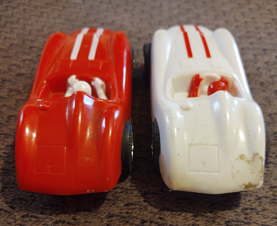 Pair of Vintage 1960s Eldon 750-15 Ferrari Slot Car 5" Plastic Race Car ...