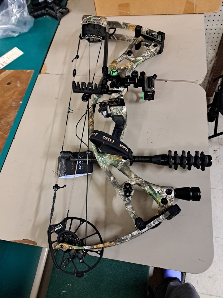 Hoyt 2024 RX-8 Rh 70lbs Compound Bow 29in | eBay