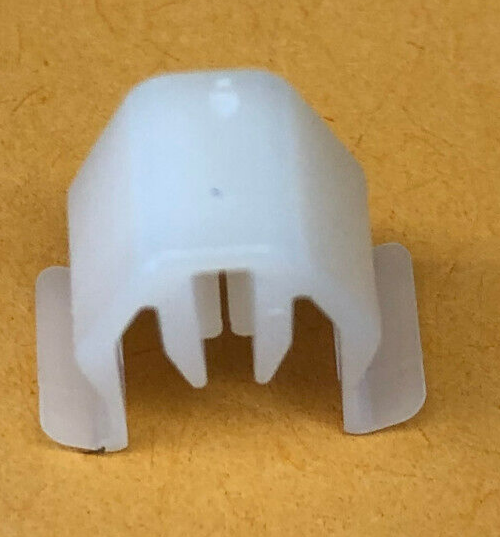 Suzuki OEM NOS Genuine Original Motorcycle P/N 09409-08326 Plastic Clip ...