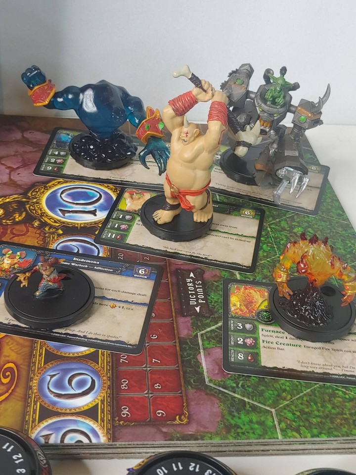 World of Warcraft Miniatures Game Deluxe Edition Core Set - **NINETEEN ...