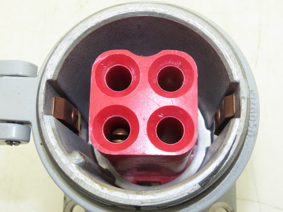 Crouse Hinds AR 1042 Arktite Receptacle 100A 4p 3w 600VAC Pin Missing ...