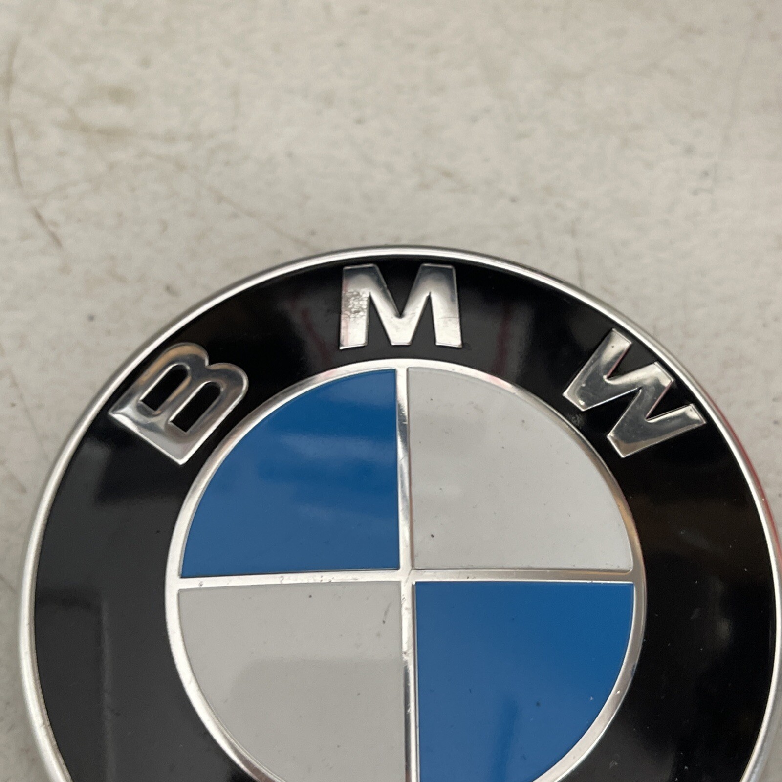 BMW Emblem Replacement 51-14-8-132-375 Logo BMW Roundel Decal Used ...