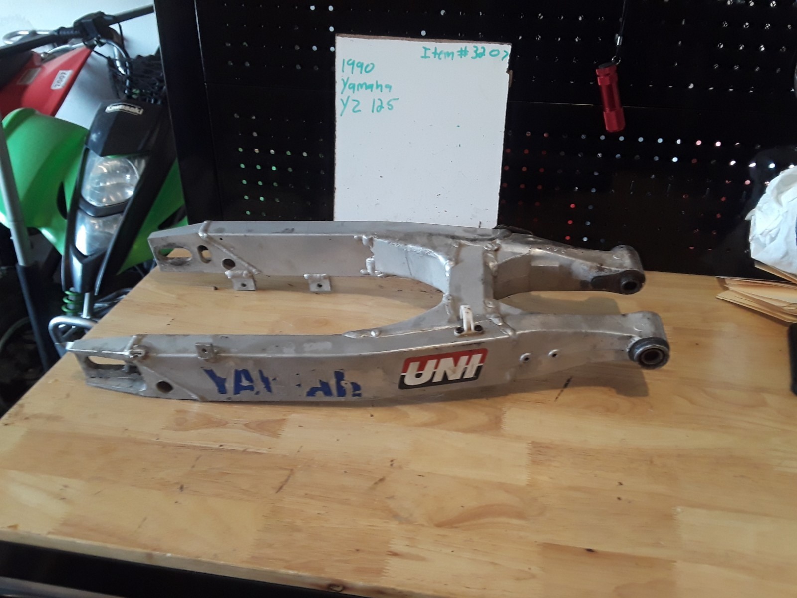 1990 YAMAHA YZ125 swing arm Swingarm | eBay