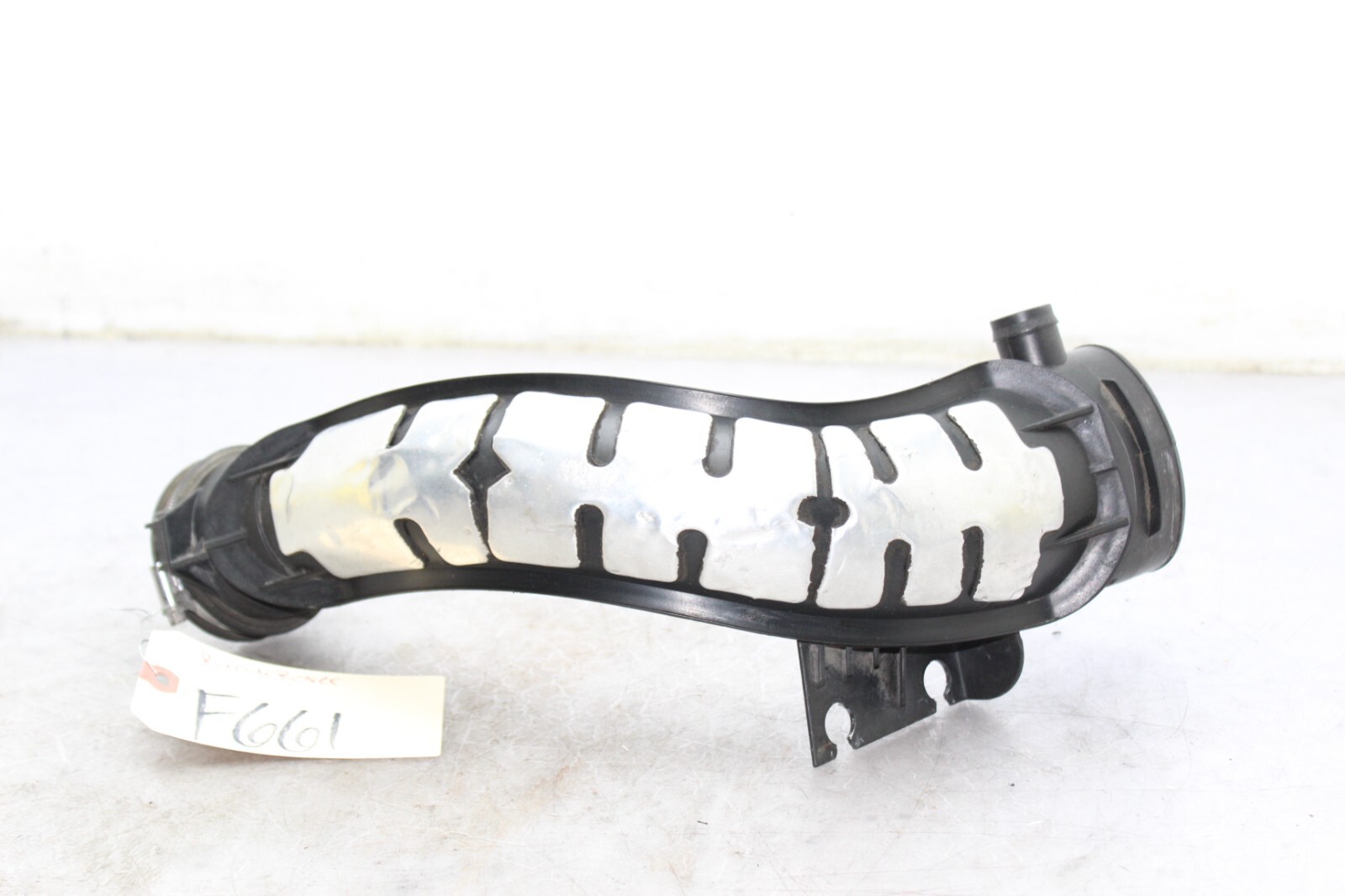 12-18 RANGE ROVER EVOQUE Air Intake Pipe Tube Resonator F661 | eBay