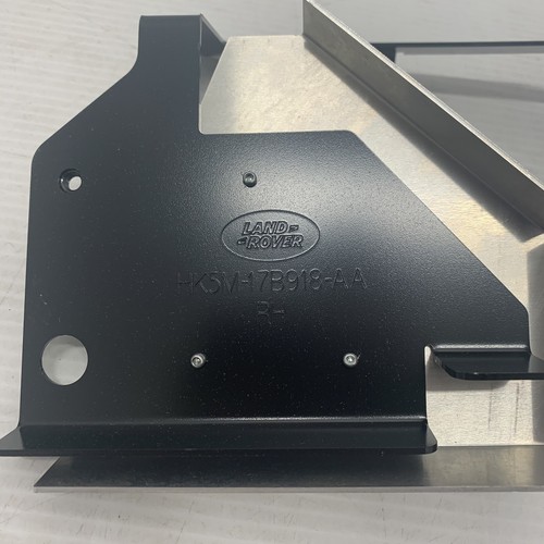 Genuine Range Rover 13- SVO righthand rear bumper mounting. VPLGB0343 ...