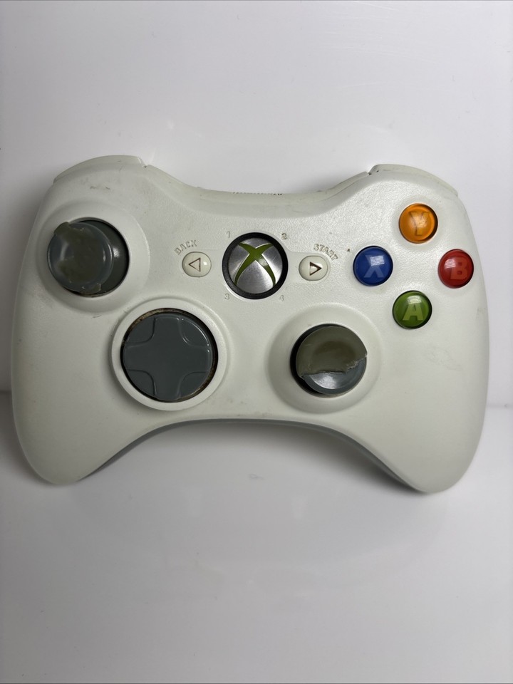 2 x Official White Microsoft Xbox 360 Wireless Controllers With Charger GRADE B | eBay Australia